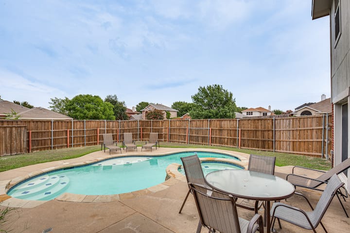 Pet-friendly Allen Home ~ 30 Mi To Dallas! - Allen, TX