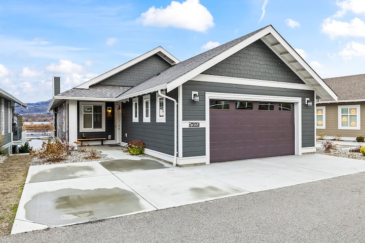 Lakefront Cottage #165 - Osoyoos
