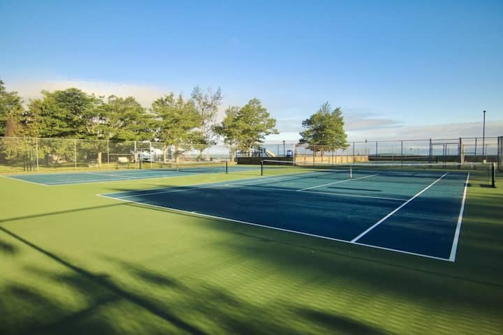 Mainstay In Elk Rapids, Splendid Views And Comfort - エルク・ラピッズ, MI