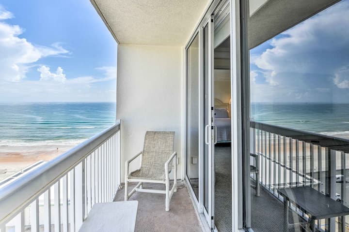 Sunny Daytona Beach Gem W/ Ocean Views! - Daytona Beach, FL