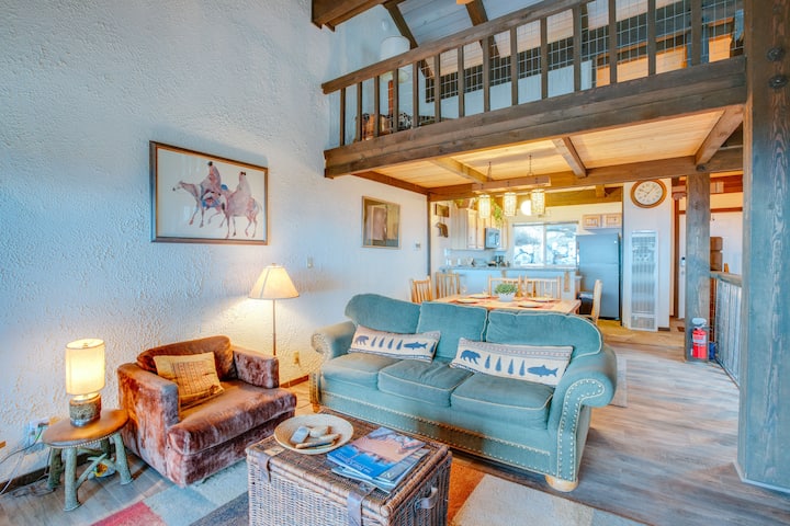 1 Mi To Stagecoach Lift! Homey Tahoe Townhome - 게노아