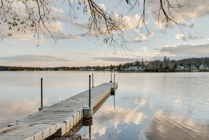 Cozy Pennsylvania Home W/ Fire Pit & Dock Access! - Carbondale, PA