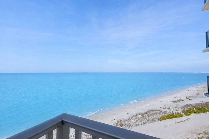 Last Min Discount Beach Front Condo W Pool - Fort Myers Beach, FL