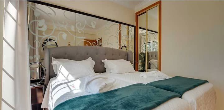 Enjoy Albufeira’s Charm In This Beachside Escape - Albufeira