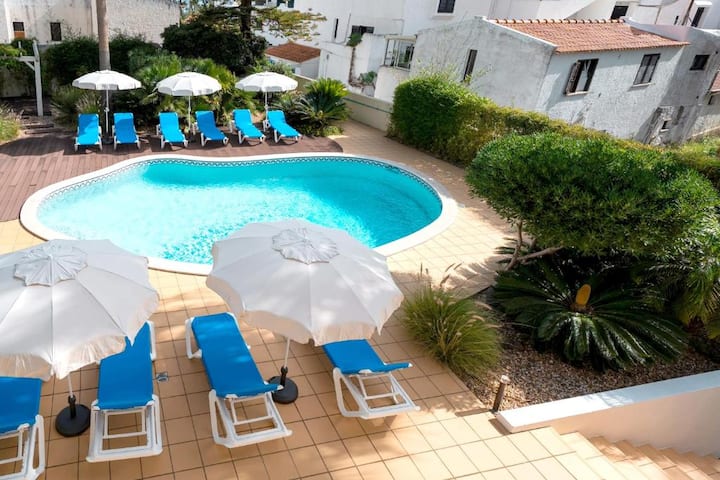 Peaceful Base For Exploring Algarve’s Sunlit Beach - Albufeira
