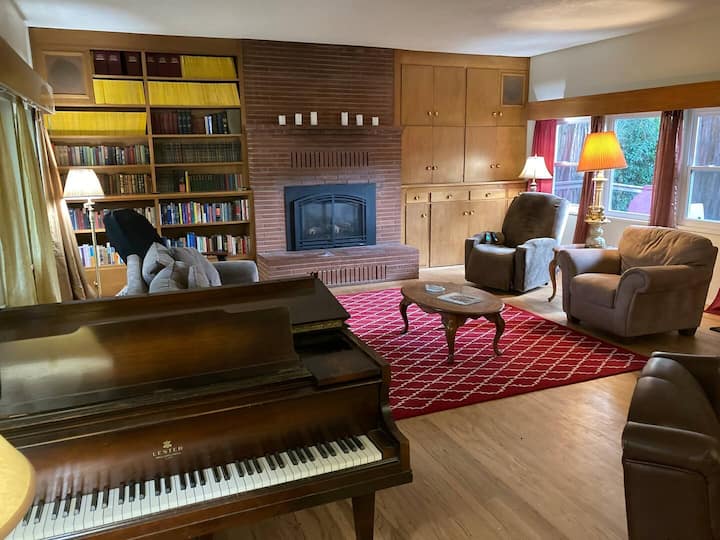 Wine Country • Hot Tub • Sauna • 5br/sleeps 9 - Cloverdale, CA