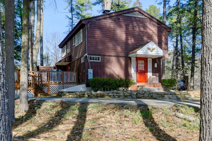 North Conway Home < Walk To Slopes At Cranmore! - Conway, NH
