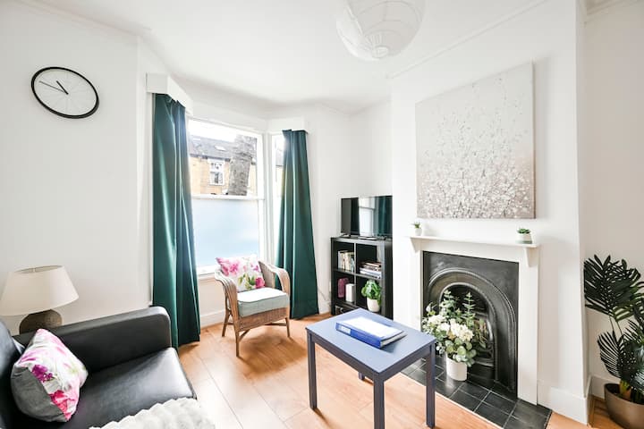 Host My Nest: 2-bed W/ Garden Near Forest Gate - Ilford
