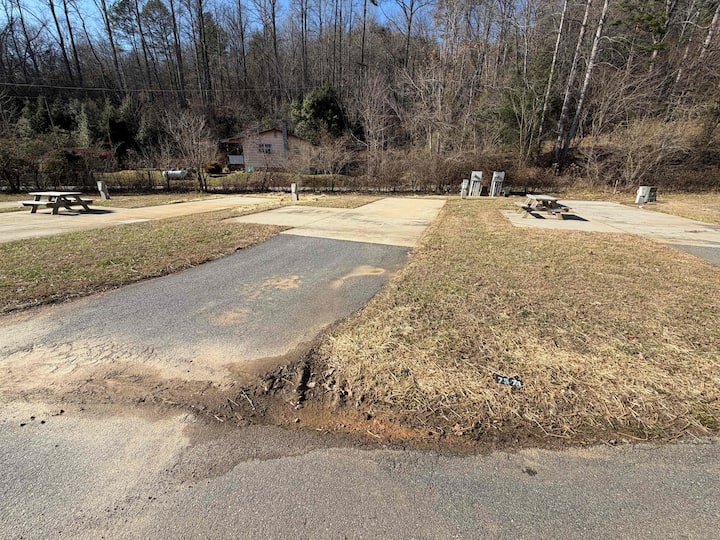 Central Interior Rv Pad - Murphy, NC