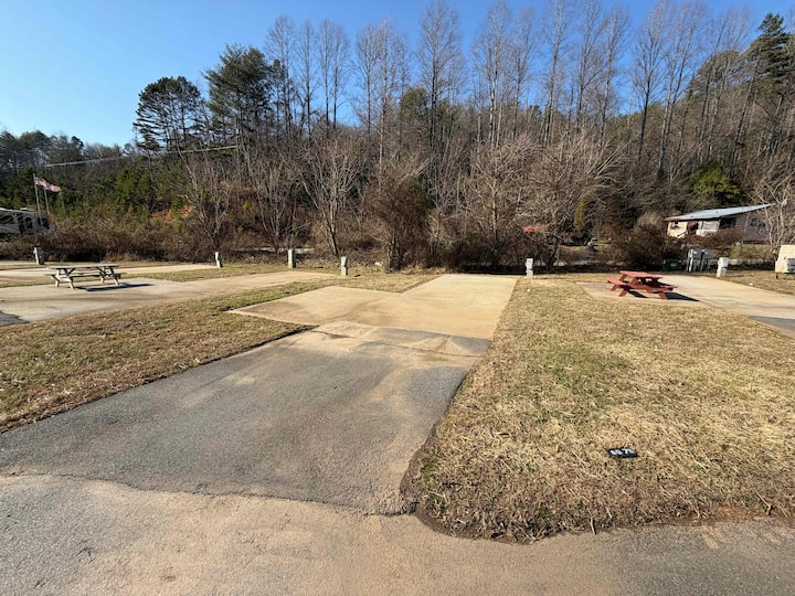 Relaxing Interior Rv Pad - Murphy, NC