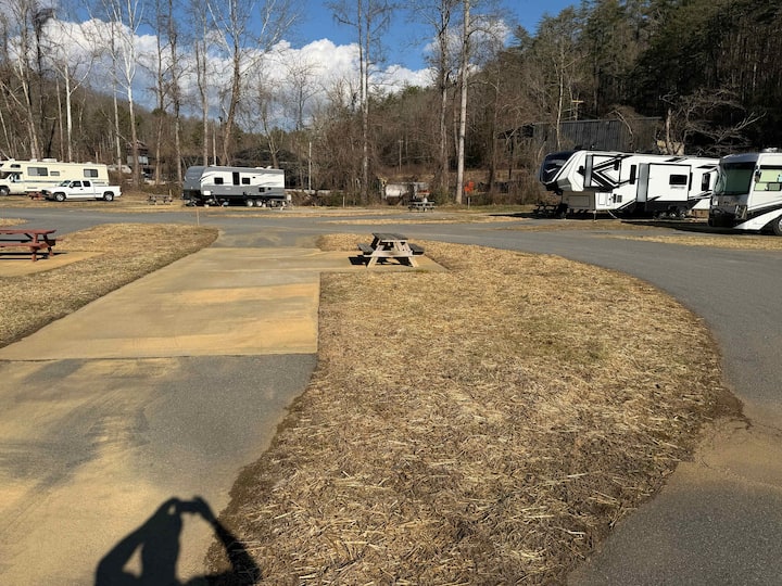 Resort Pull-through Rv Pad - Murphy, NC