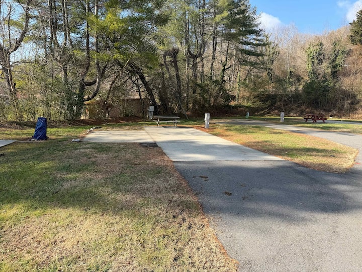 Blue Ridge Poolside Rv Pad - Murphy, NC