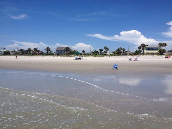 2br Steps To Beach & Downtown W/pool  Unit 8 - Cocoa Beach, FL