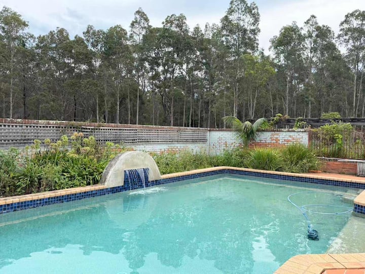 Affordable Queen Room In Large Farmhouse - Nowra