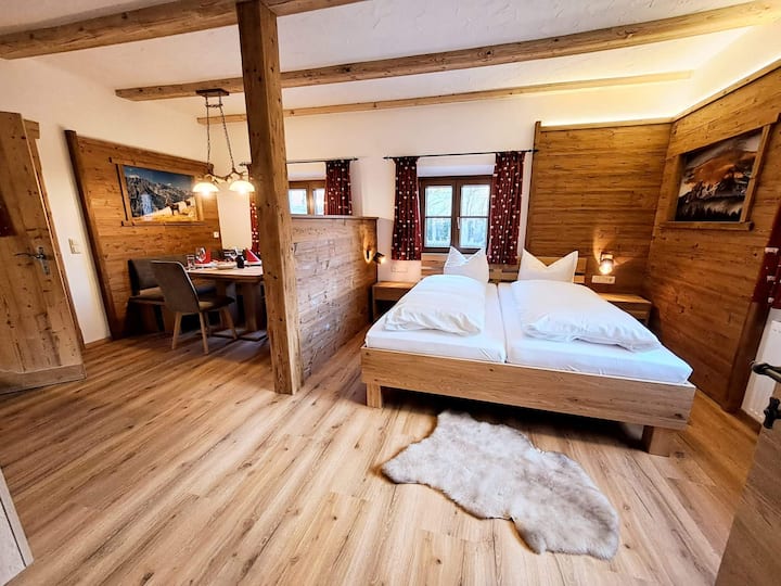 Double Room 5 With Kitchen - Pension Etzerschlössl - Berchtesgaden