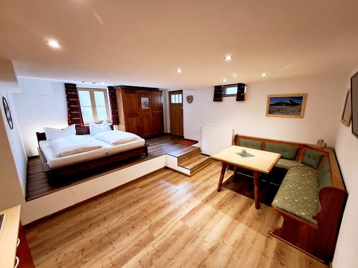 Double Room 6 With Kitchen - Pension Etzerschlössl - Berchtesgaden