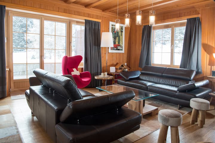 Ski-in -Ski-out Chalet Crestas For 12 Persons- Len - Lenzerheide