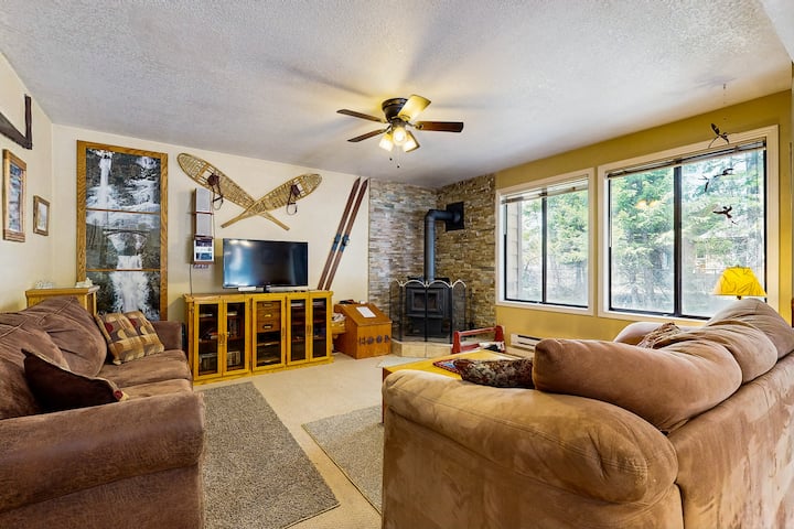 Bright Mccall Retreat - Pool, Hot Tub & Fitness - Payette Lake, ID