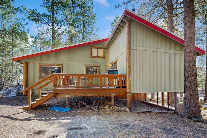 3-story Mccall Retreat: Walk To Lake & Town - McCall, ID