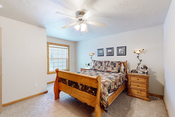 3br Retreat - Fireplace & Walk To Payette Lake - McCall, ID