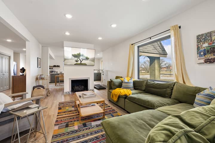 Palm Pool House-pool-in Downtown-walk Everywhere! - Springdale, AR