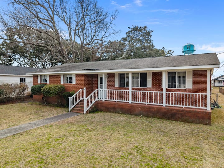 Coastal Beaufort Getaway Near Downtown & Beaches - Beaufort, NC