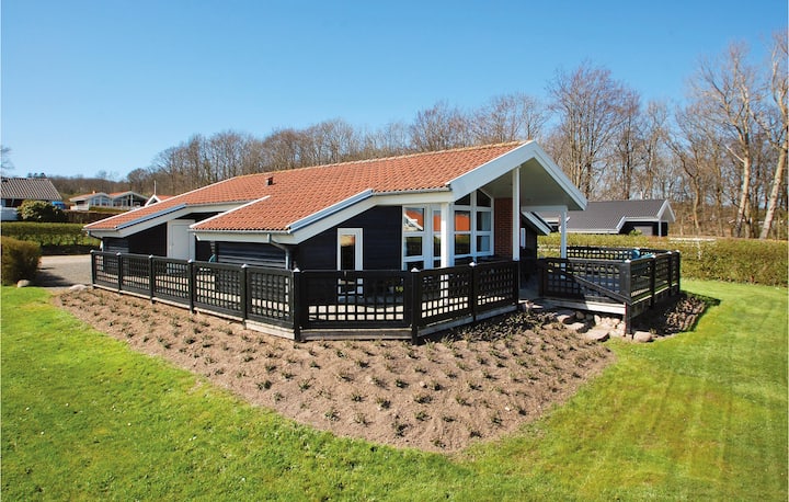 Lovely Home In Sjølund With Sauna - Kolding