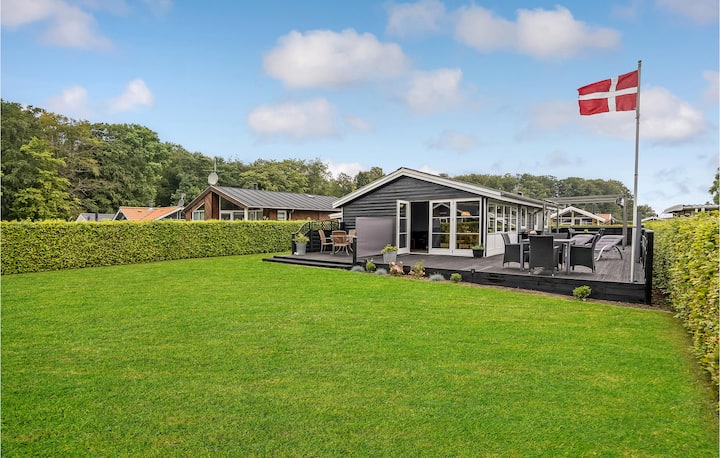 Awesome Home In Bjert With Wifi - Kolding