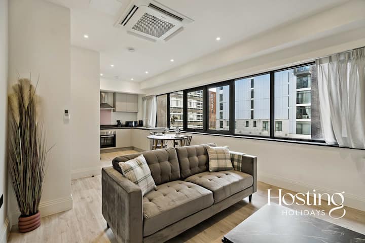 Station House – Apartment Six - Reading