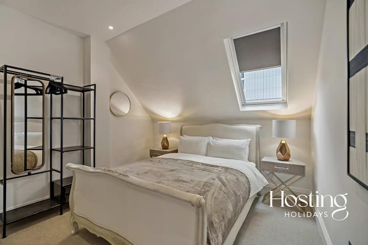 Station House – Apartment Five - Reading