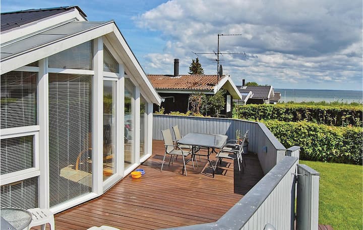 Cozy Home In Bjert With House Sea View - Kolding