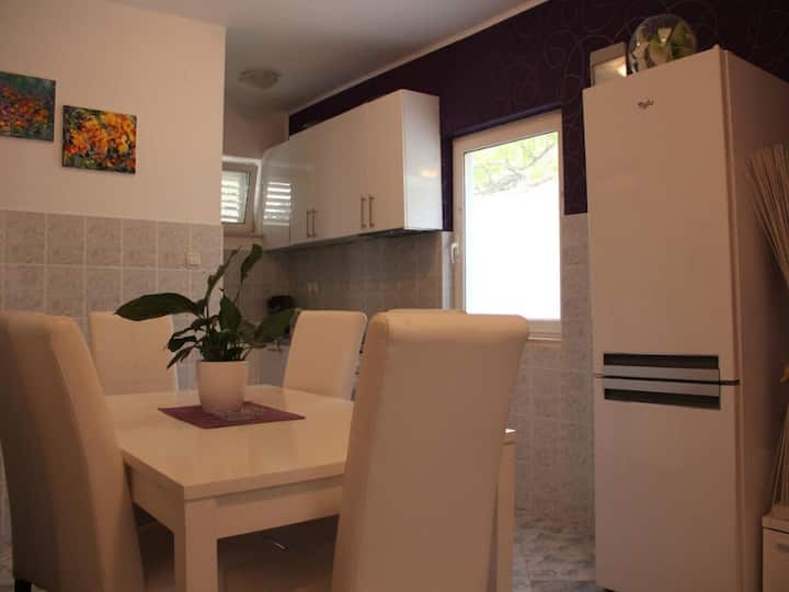 Villa Nika-five Bedroom Villa With Pool - Mlini