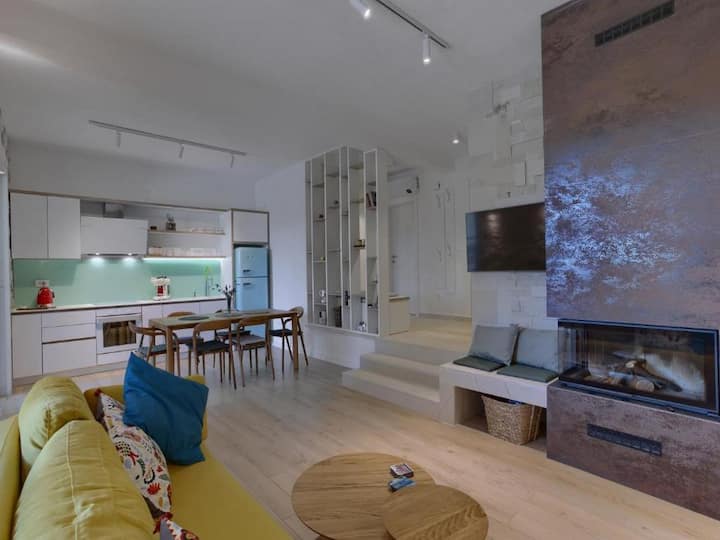 Villa Vera -Three Bedroom Villa With Swimming Pool - Hvar