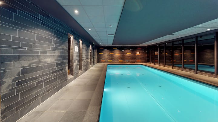 Comfort Meets Charm In Spacious Room W/ Parking - Zeist