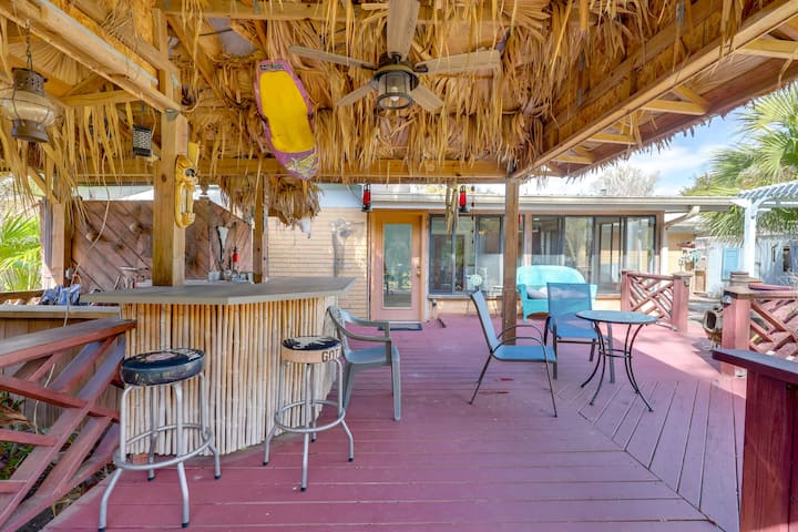 Sunroom & Spacious Yard! Family Gem In Orange Park - Orange Park, FL