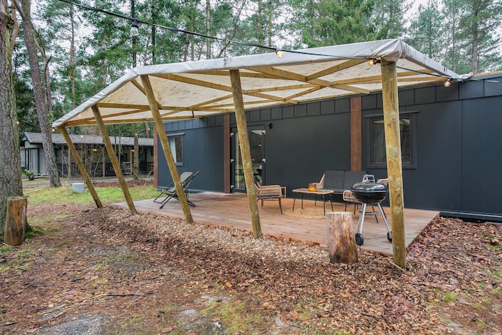 Charming Forest Chalet With Terrace - Elburg