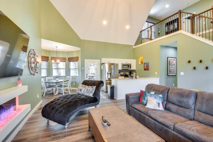 Mtn-view Getaway W/ Deck In Clayton: 1 Mi To Golf! - Clayton, GA