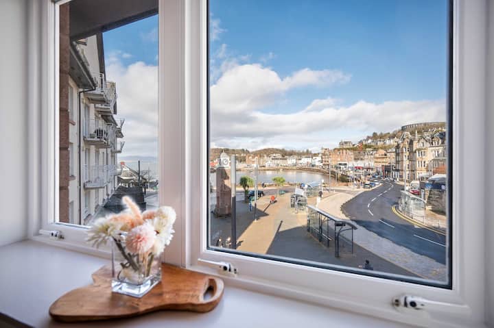 Stunning Sea Views | 2bd & Free Parking - Oban