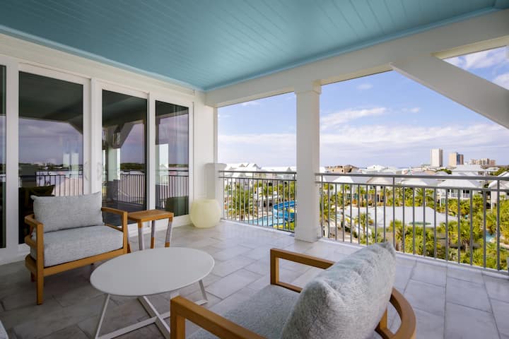 4br Top-floor Suite W/ Gulf Views - Panama City Beach, FL