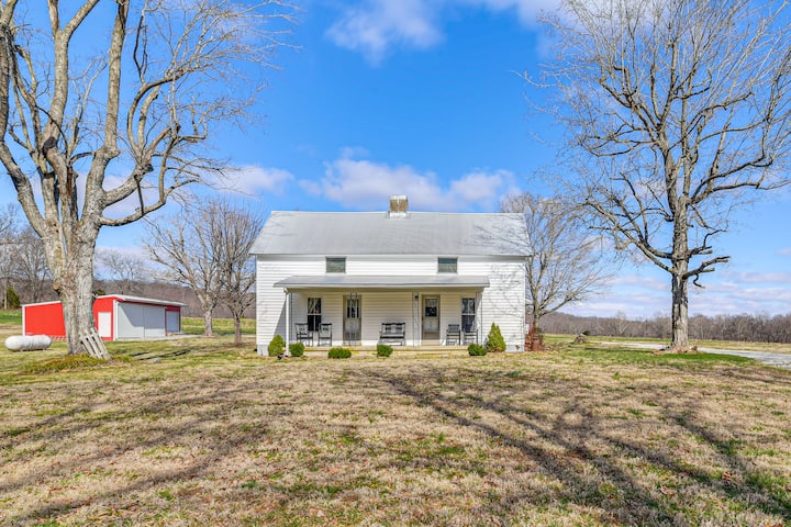 Fish, Hike & Relax: Lewisburg Home W/ Fire Pit! - Lewisburg, KY