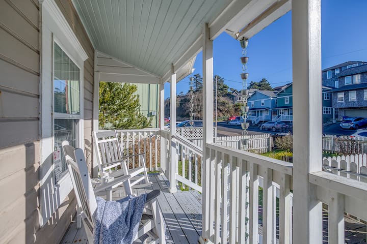 Beach Cottage In Historic Nye Beach - Newport, OR