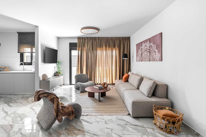 Ramons Star Whole Building 8 Apts 17 Rooms - Israel