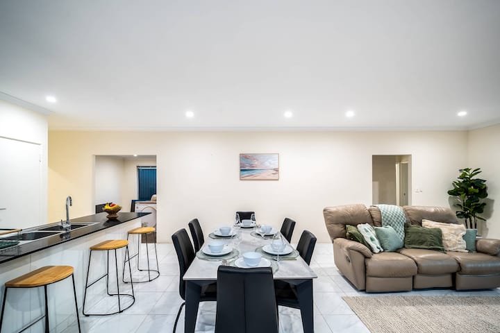 Spacious Restful Home Baldivis | Ideal Long Stays - Rockingham