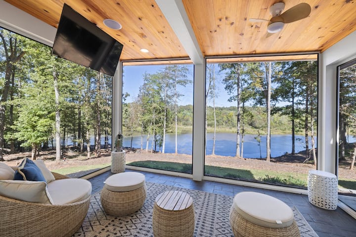 'The Emerald Cove Residence' Lake Oconee Luxury! - Eatonton, GA