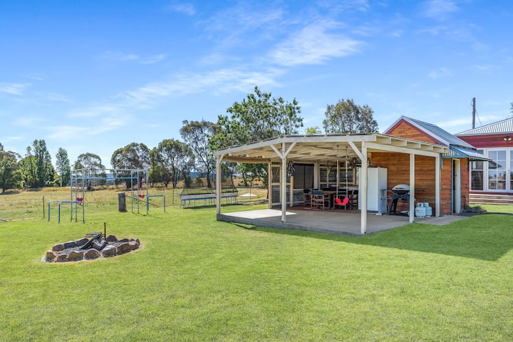 Leisurely Long Swamp Retreat - 3 Bed, 2 Bath - Millthorpe