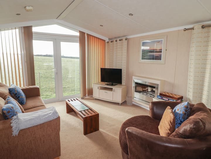 Rhosgranog Caravan - Trefin
