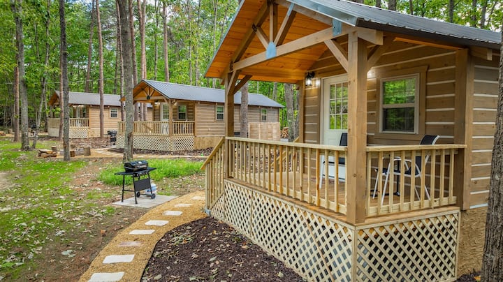 3 Cabins • Hot Tubs • Firepits • Sleeps 12 - Mentone, AL