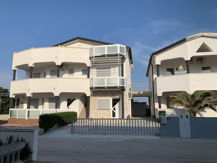 Apartment Lavaran 6 - Vir