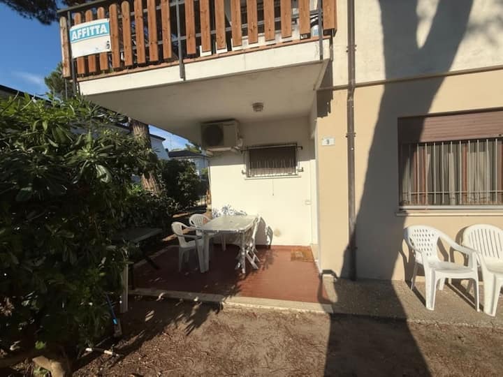 Appartement Confortable Avec Parking Privé à Rosol - Albarella