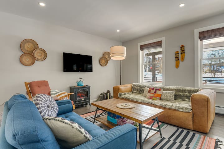 Bradford Group Getaway! Cabin W/ Deck & Fire Pit - Newbury, NH